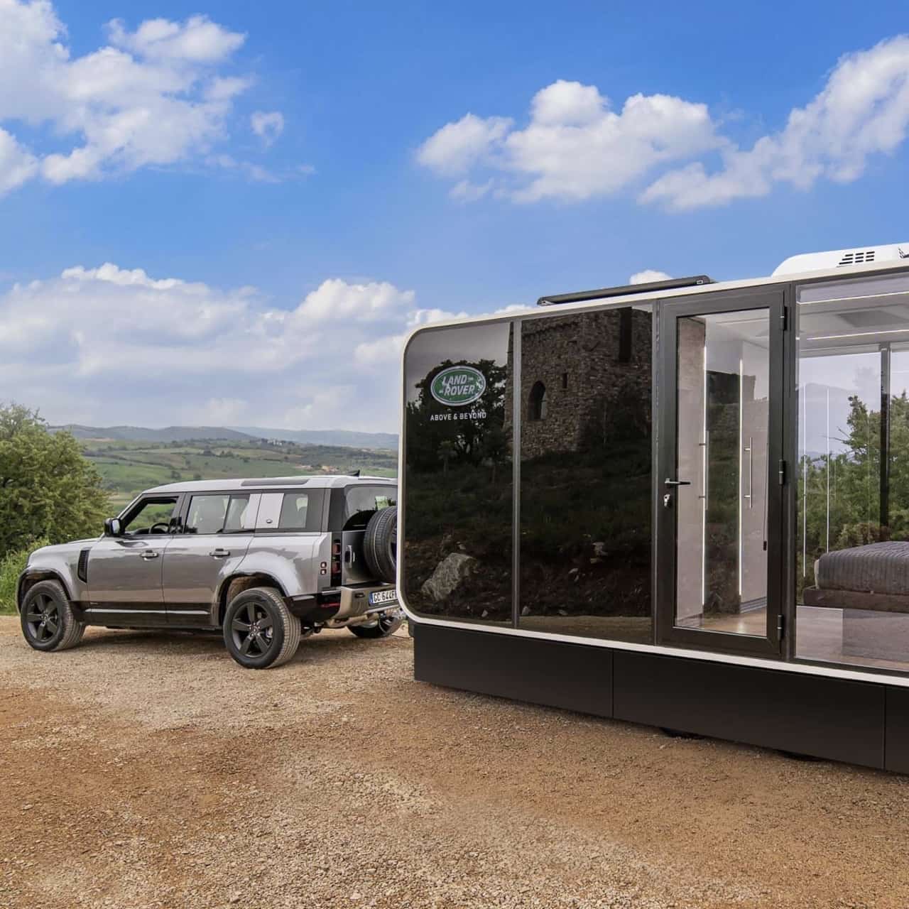 Land Rover Defender Eco Home: Rossoevolution firma il progetto