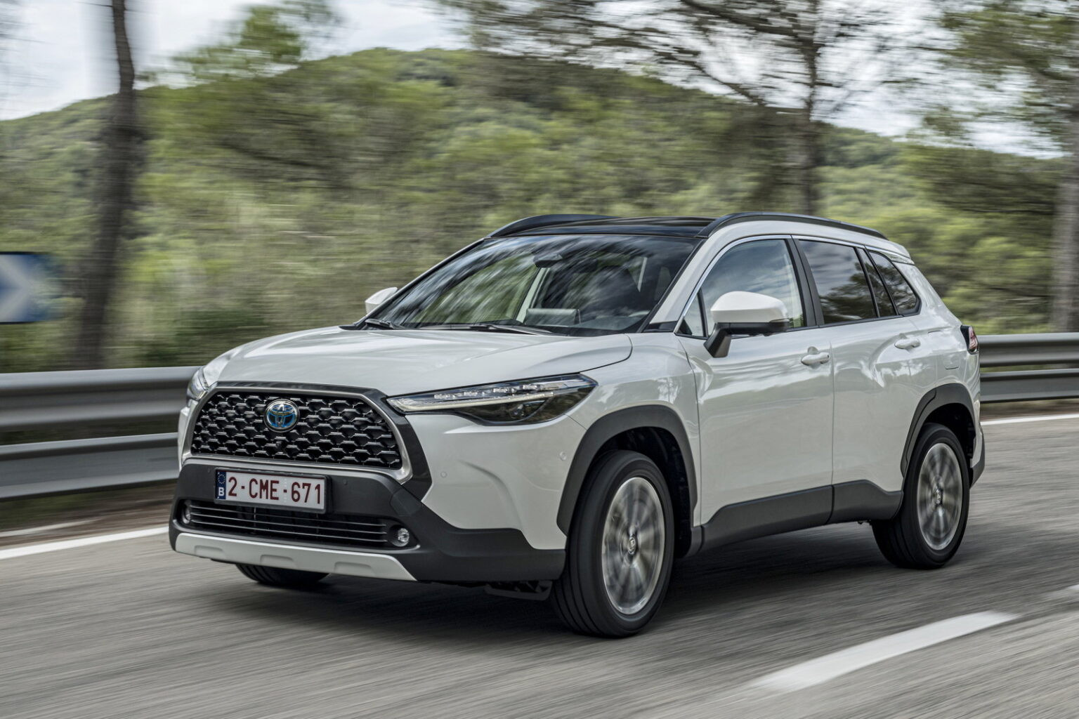 Toyota Corolla Cross su listino prezzi e in consegna