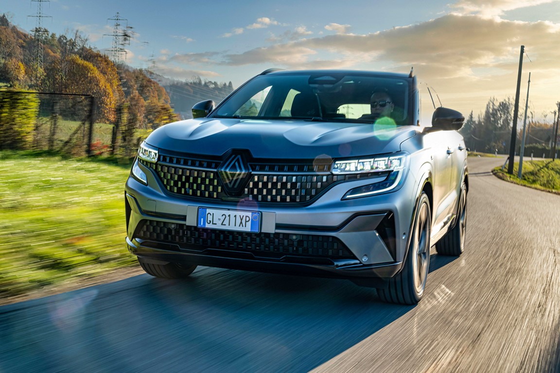 Prova Renault Austral E-Tech full hybrid: dati, commento e prezzi